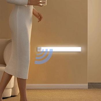 4er-Set Flache Akku LED-Lichtleiste, 40cm mit Bewegungssensor, 120 LEDs ...